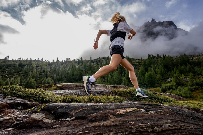 TOP 10+ Giày Chạy Trail Tốt Nhất 2023 Cho Bạn Chinh Phục Thử Thách